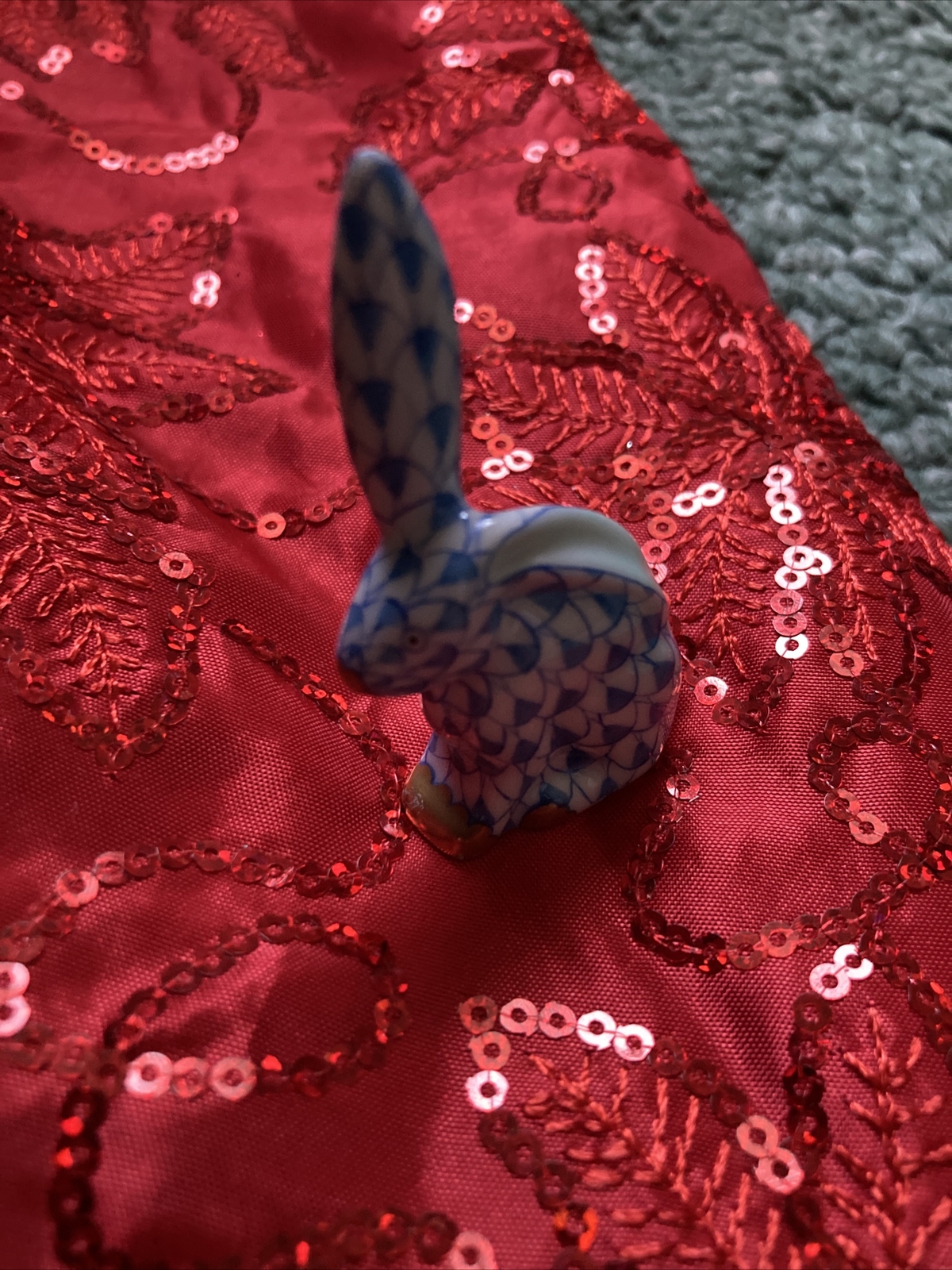 HEREND Hungary SIGNED Bunny Rabbit 1 Ear Up BLUE COLOR FISHNET FIGURINE ...