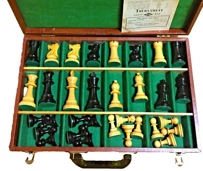 Rare Vtg Lardy E.S. Lowe Chess set w/ case BAKELITE Handle 3.75 " King ...