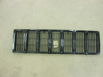 1997 2001 Jeep Cherokee GRILLE GLOSS BLACK 55055150 5EM65TRM 00 99 98 ...