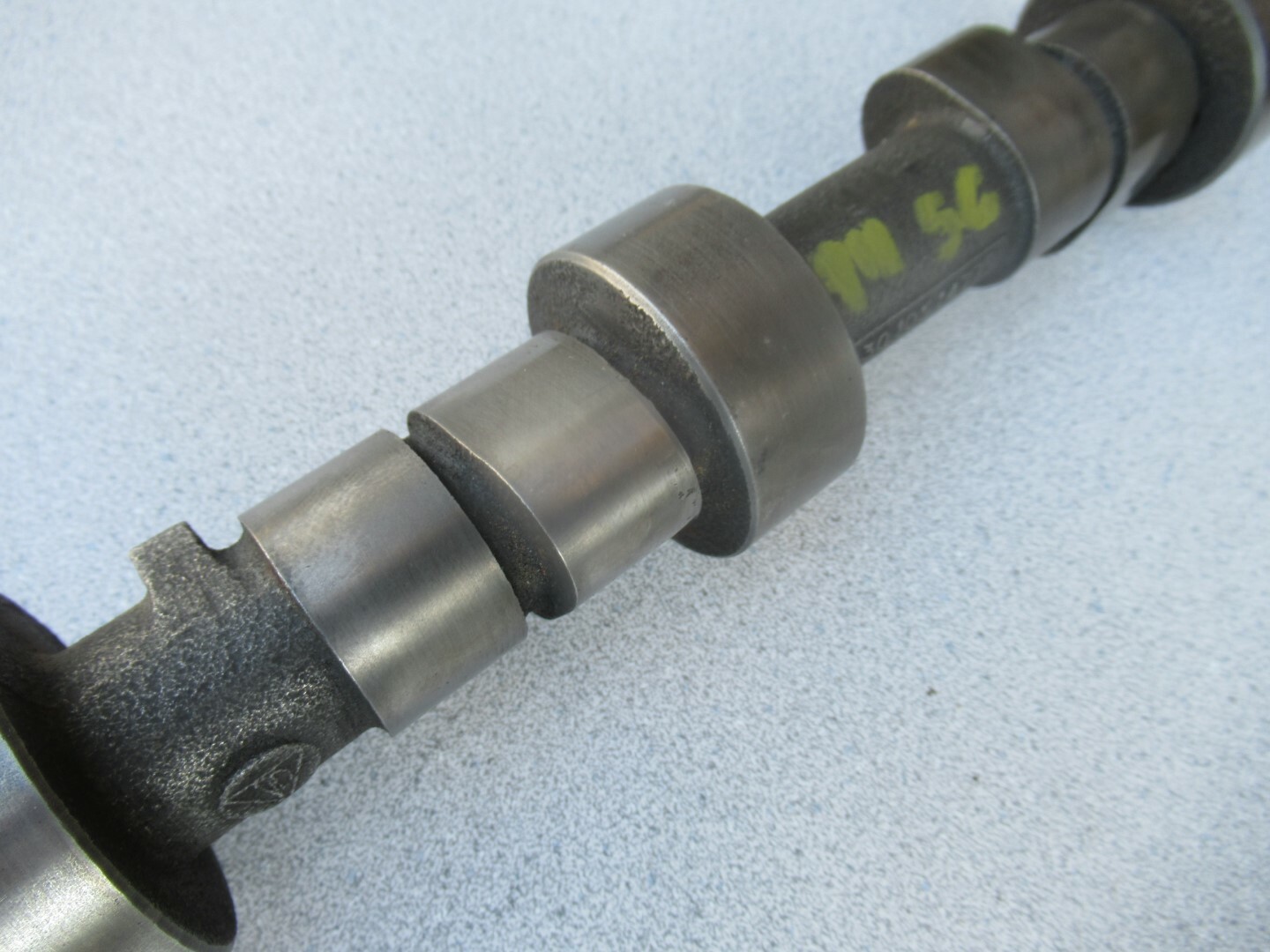 Porsche 911 SC Camshaft (Left,Driver Side) 930 105 147 7R #2 FL#15 | eBay