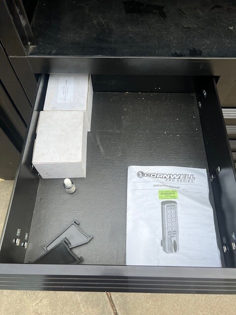 Cornwell 76 ProSeries Matte Black with hutch, locker, and keyless locks ...