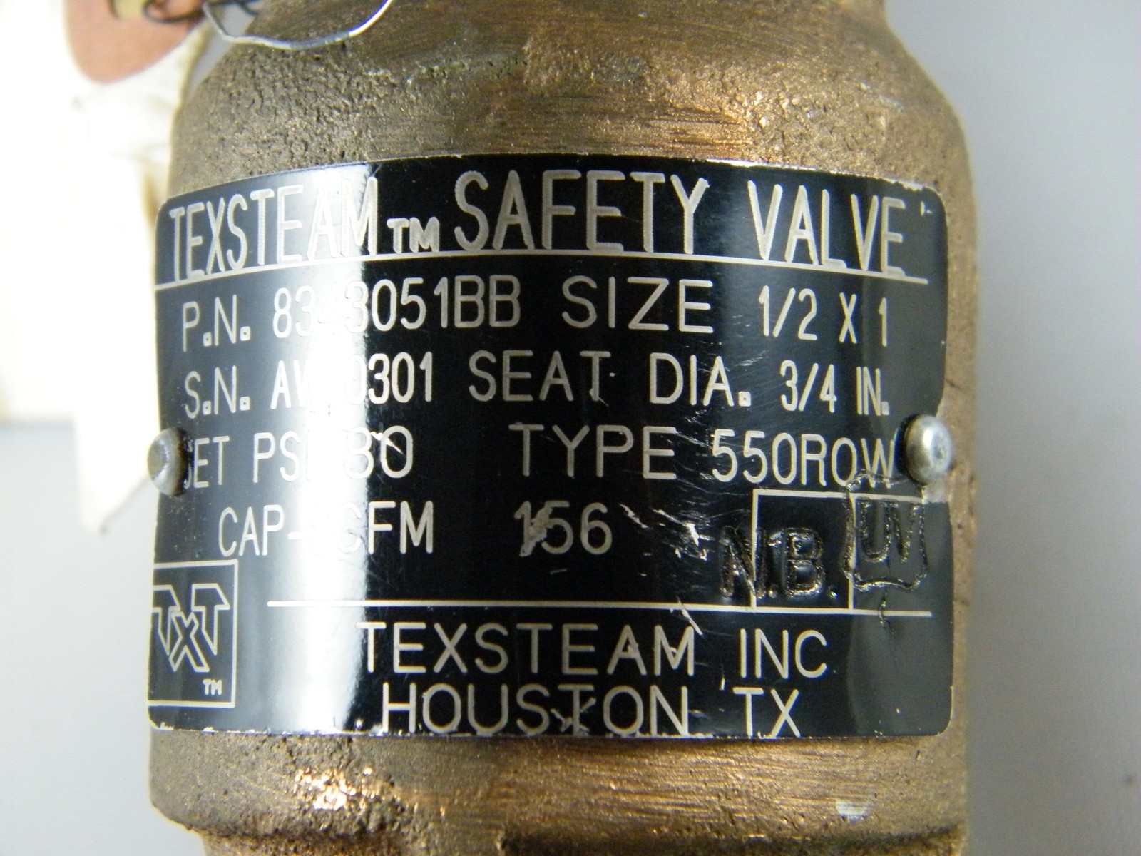 NEW TEXSTEAM / DRESSER CONSOLIDATED SAFETY VALVE PART # 8343051BB 1/2 ...