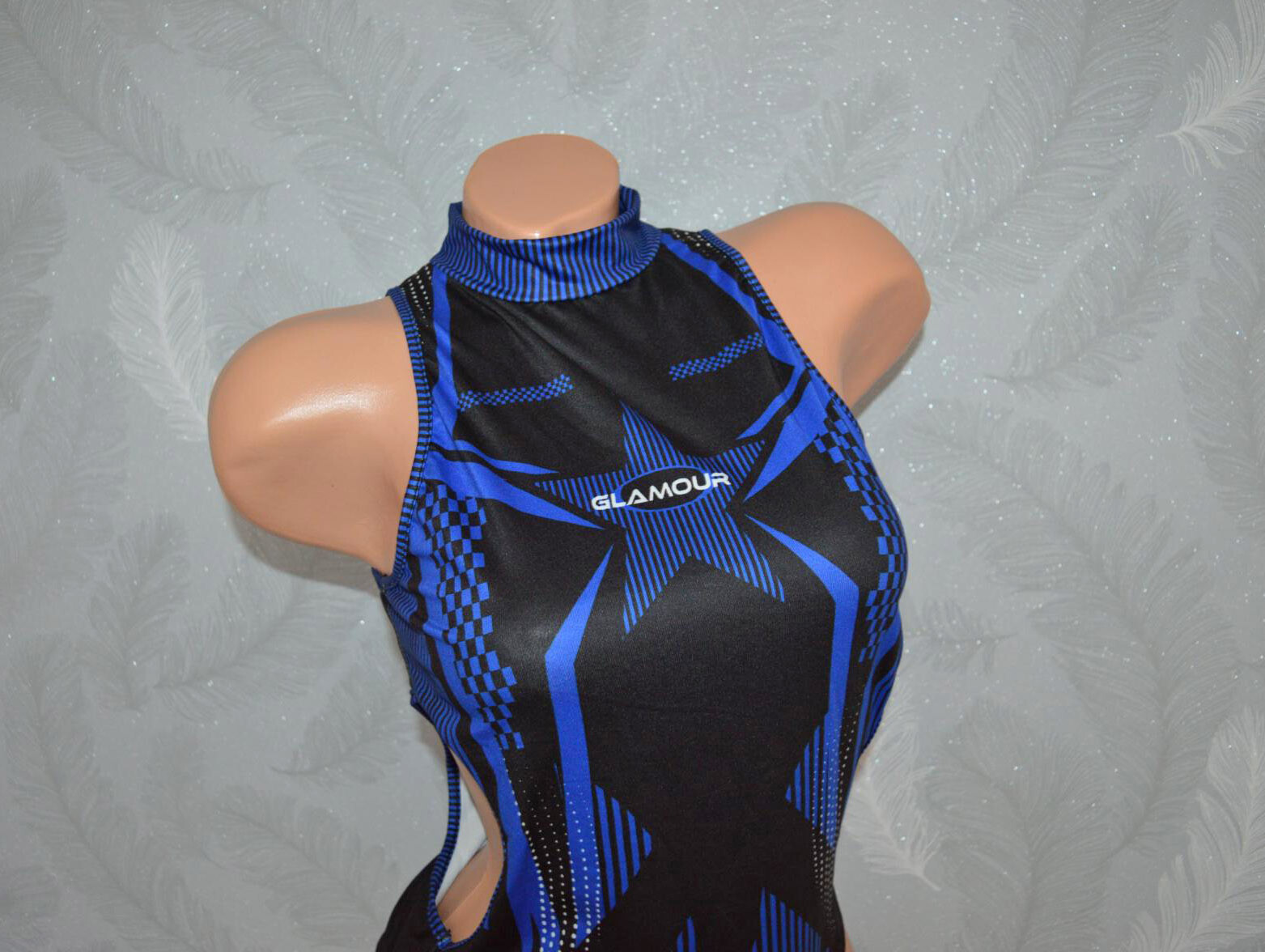 *NEU* Megastarker Hydrasuit CUT OUT Body Badeanzug in 4 Farben, Gr.M 40 ...