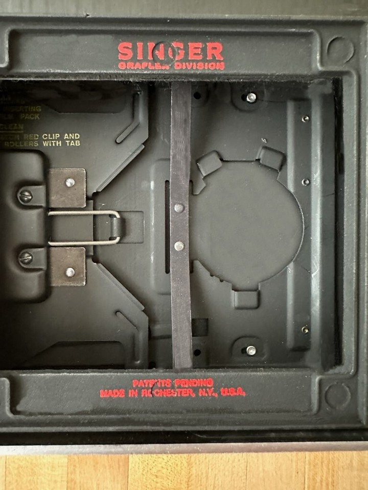 Singer Graflex XLSW 4 x 5, Schneider 1:8/47 lens Polaroid back ...