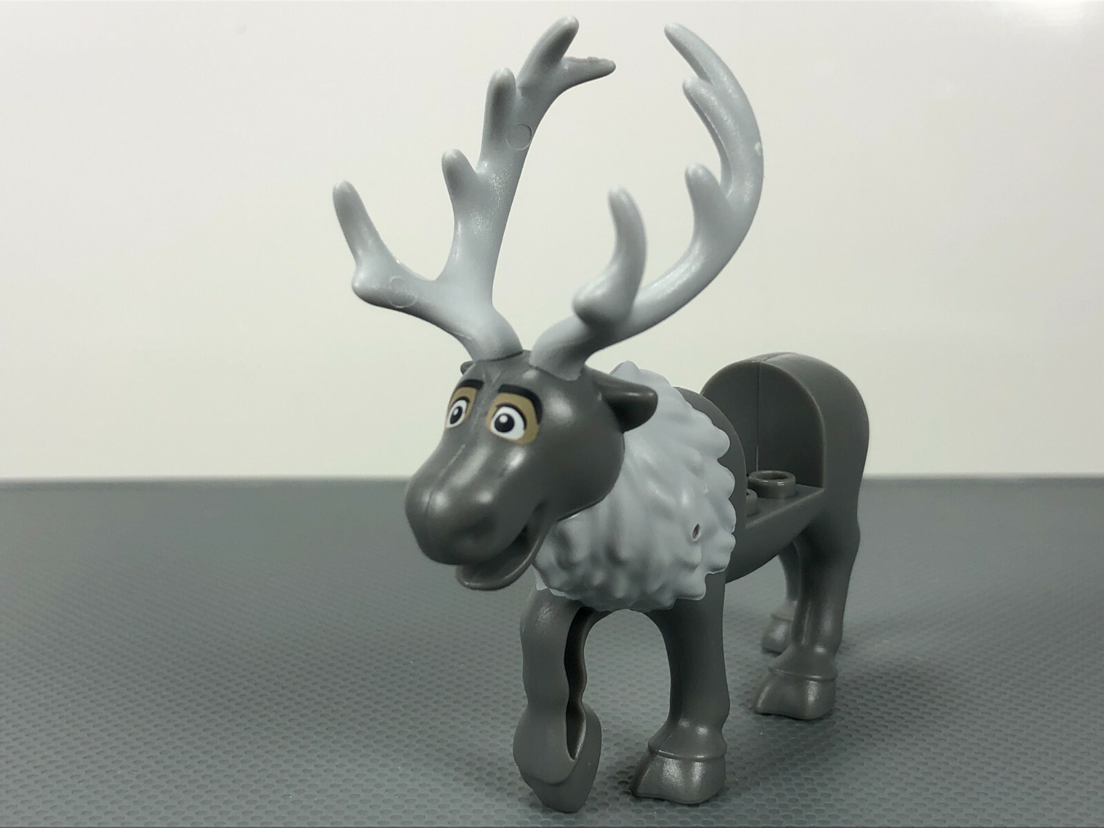 LEGO Sven Reindeer 41066 41166 Frozen Dark Bluish Gray Fur Around Neck ...