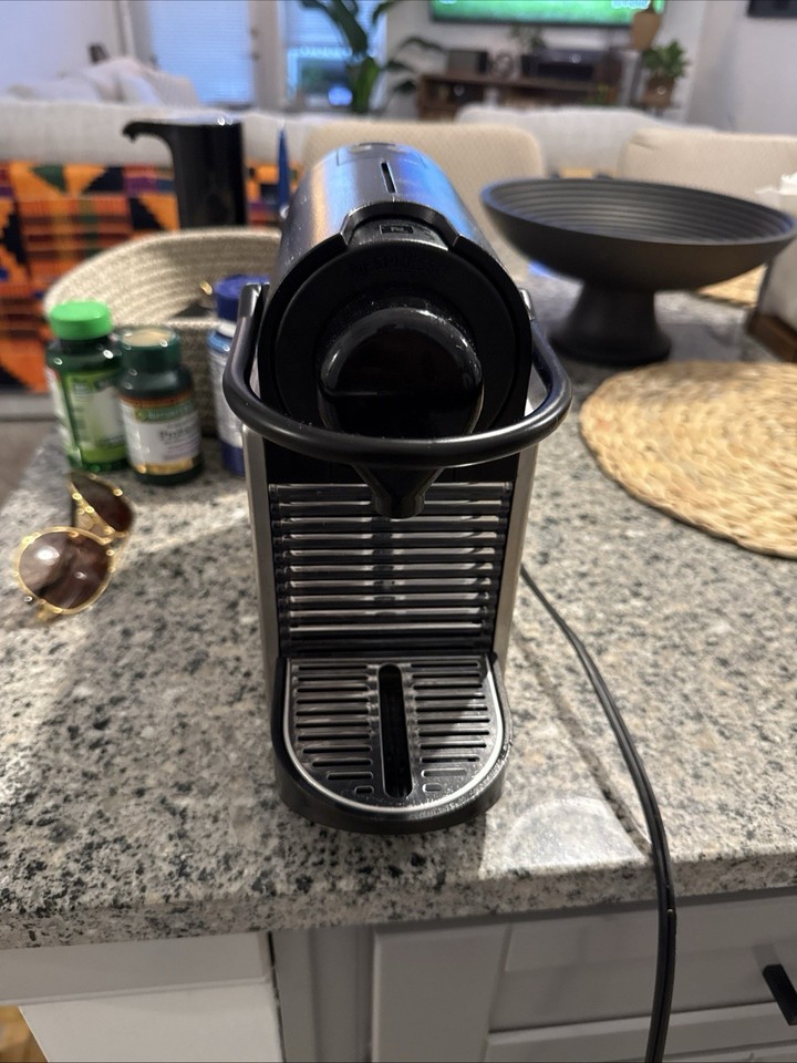 Nespresso Pixie Espresso Machine Model Type C60 TRAYS INCLUDED! | eBay