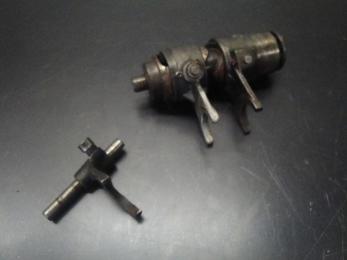 1973 73 SUZUKI RV125 RV 125 MOTORCYCLE ENGINE MOTOR TRANNY SHIFT FORKS ...