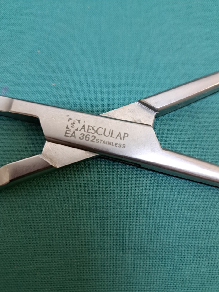Clamp Aesculap ea362 medical large | eBay