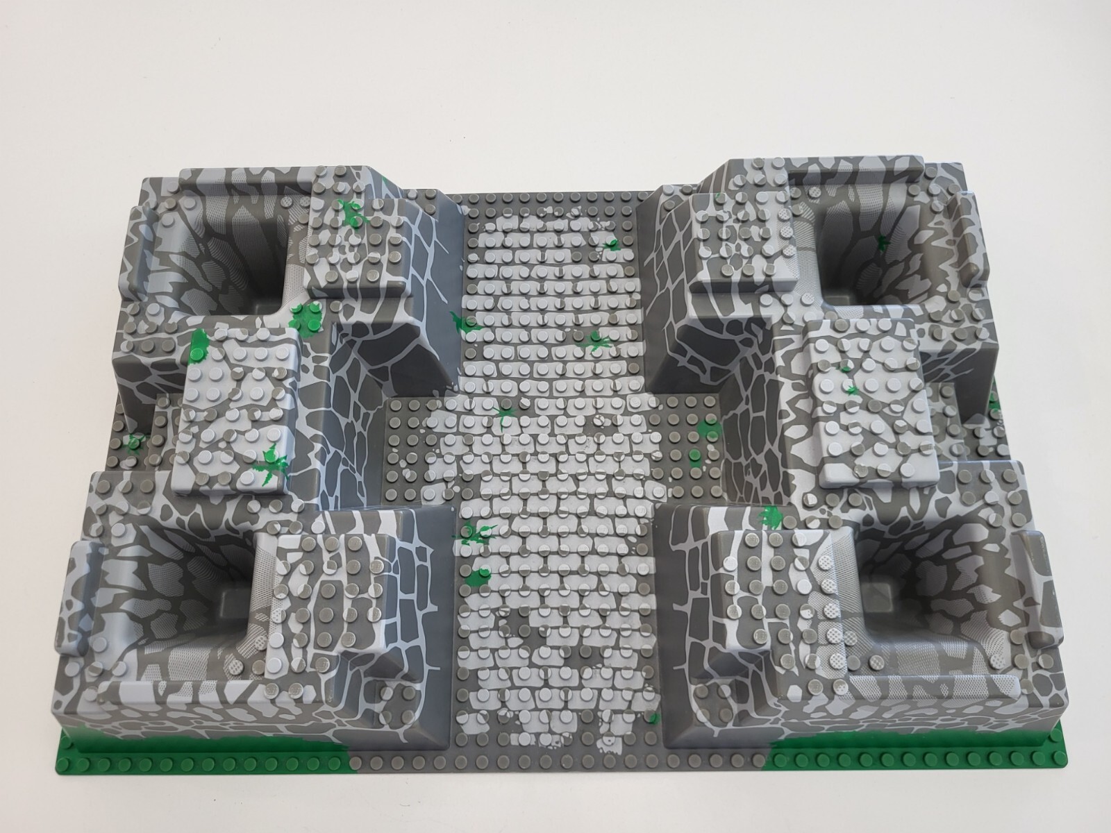 LEGO Raised 3d Baseplate 30271 Green Gray Rock 10 X 15 Castle Knight ...