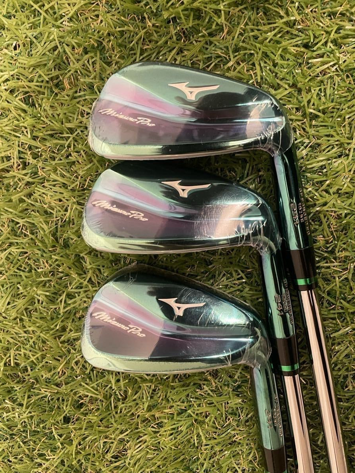 NEW Mizuno Pro 241 Azalea Limited Masters Green Edition 4~P S200 🇯🇵 ...
