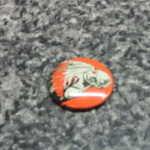 Universal Pictures Mummy Tin Pinback Elwar 1960's USA Famous Monsters ...
