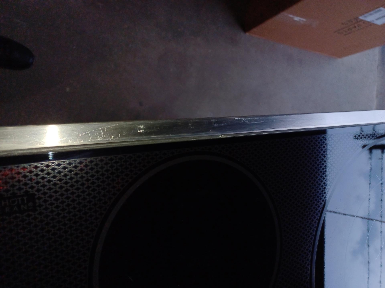 Viking RVEC3365BSB Electric Radiant Cooktop-5 Elements, 36'', Black | eBay