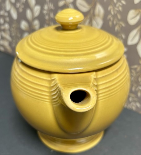 Vintage Fiesta Fiestaware Original Medium Teapot Art Deco Harvest Gold ...