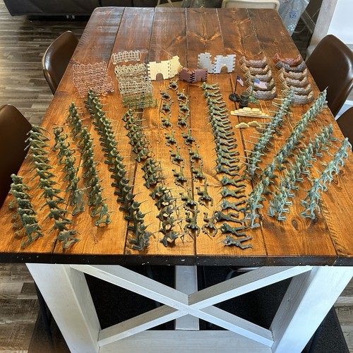 Army men Lot 200+ Pieces Men, Fox Holes, Barbed Wire, Sand Bags, Walls ...