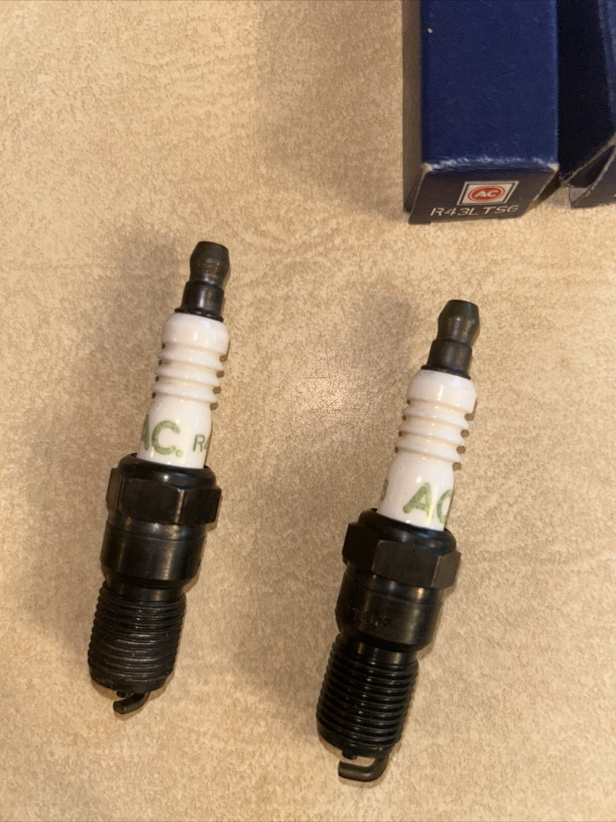 NOS Genuine GM OEM AC SPARK PLUGS (2) R43LTS6 5614099 | eBay