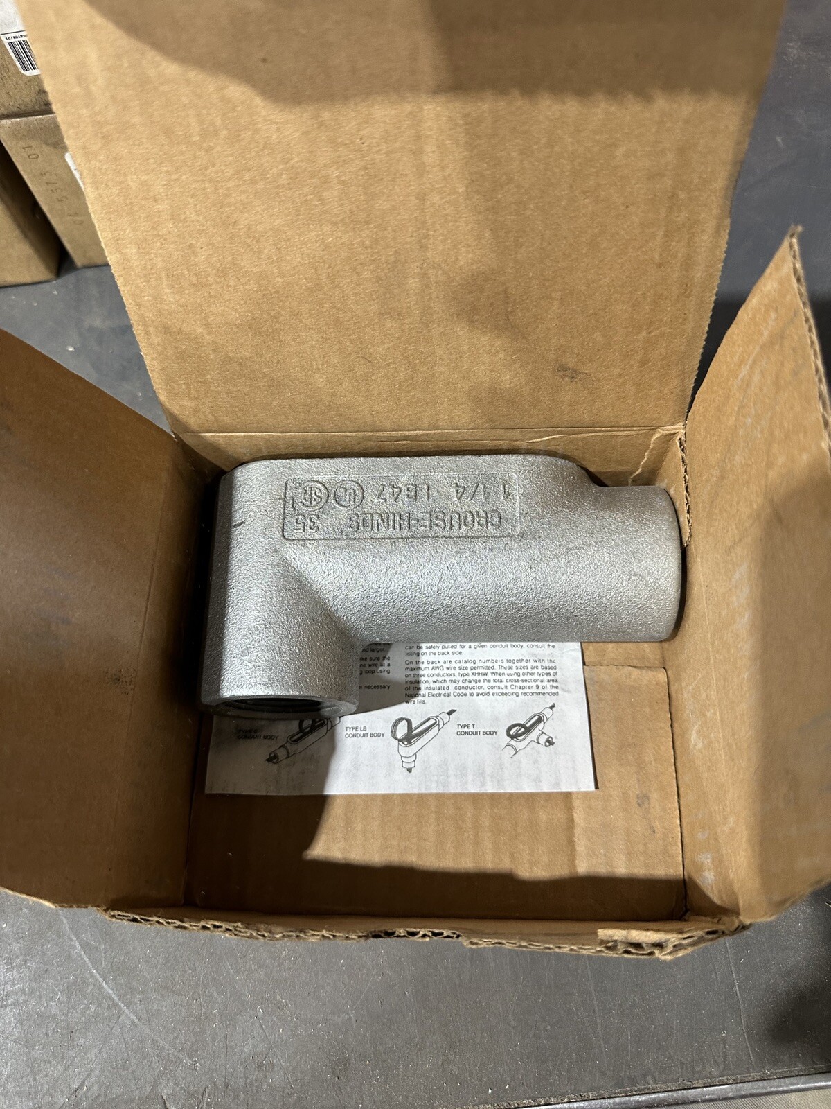 EATON CROUSE HINDS LB47 FORM 7 1-1/4" Conduit OUTLET BODY 1 PACK LB ...
