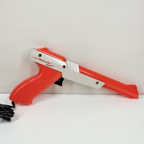 1985 Nintendo Entertainment System Zapper NES-005 OEM Controller Gun ...