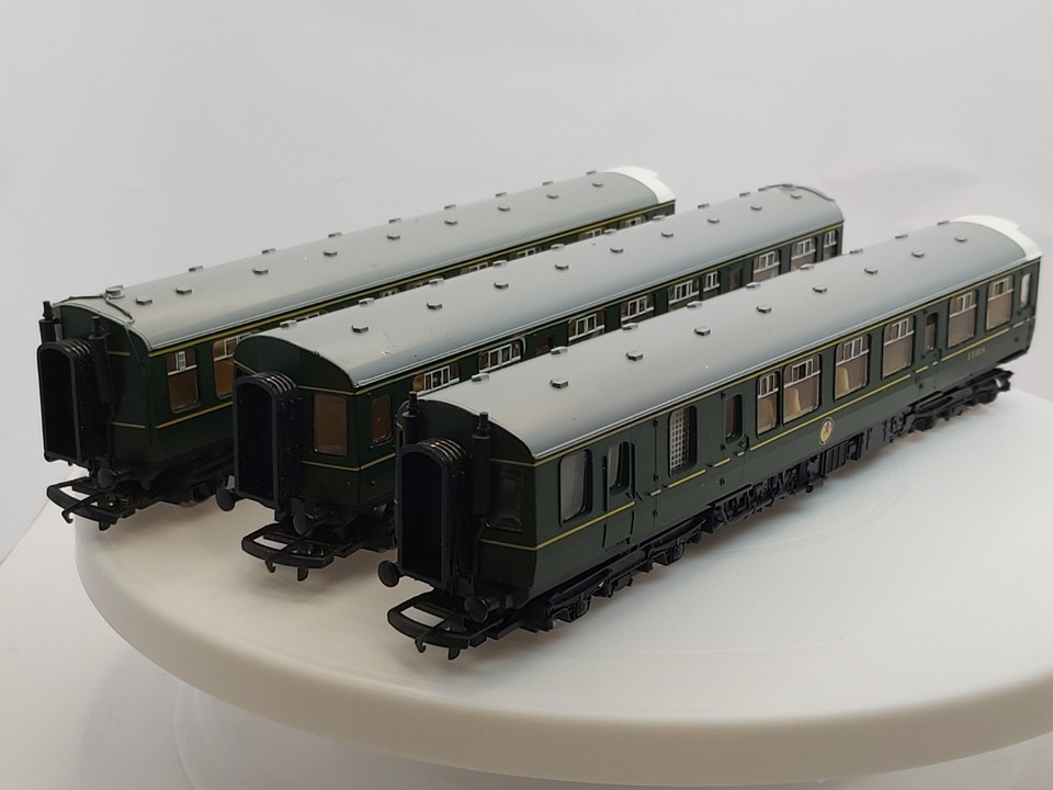 Hornby R687 Class 110 3 Car DMU E51824, E59708 & E51844 BR green - JUST ...