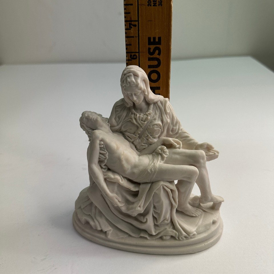 Michelagelo Mary Statue Holding Jesus Pieta Sculpture Ceramic Made in ...