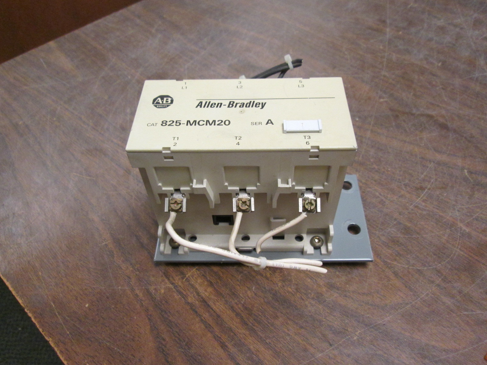 Allen-Bradley Converter 825-MCM20 Ser A 600V Range: 2.5-20A Used | eBay
