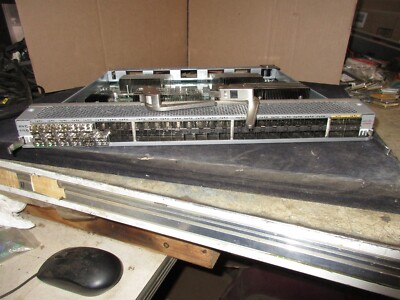 CISCO NEXUS 9500 N9K-X9564PX VXLAN ROUTING 48P 1/10G SFP+ 4P QSFP PORT ...