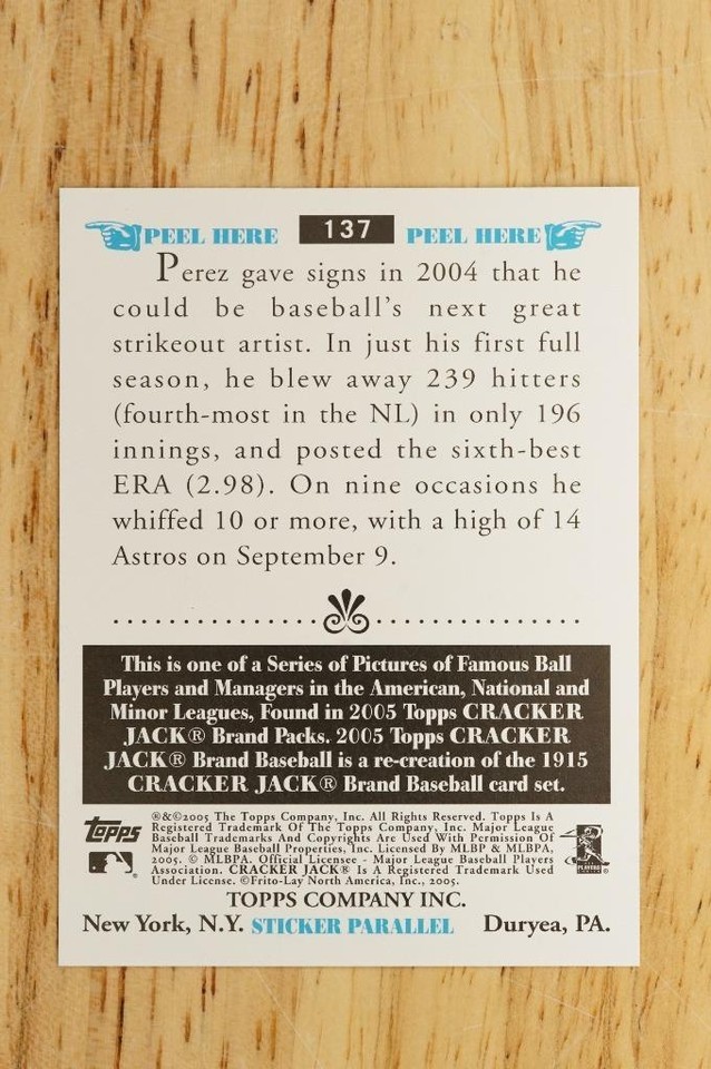 2005 Topps Baseball Card Cracker Jack Mini Sticker #137 Oliver Perez ...
