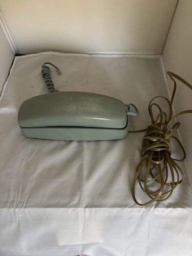 Vintage AT&T 210 Trimline Princess Desk/Wall Corded Telephone blue ...
