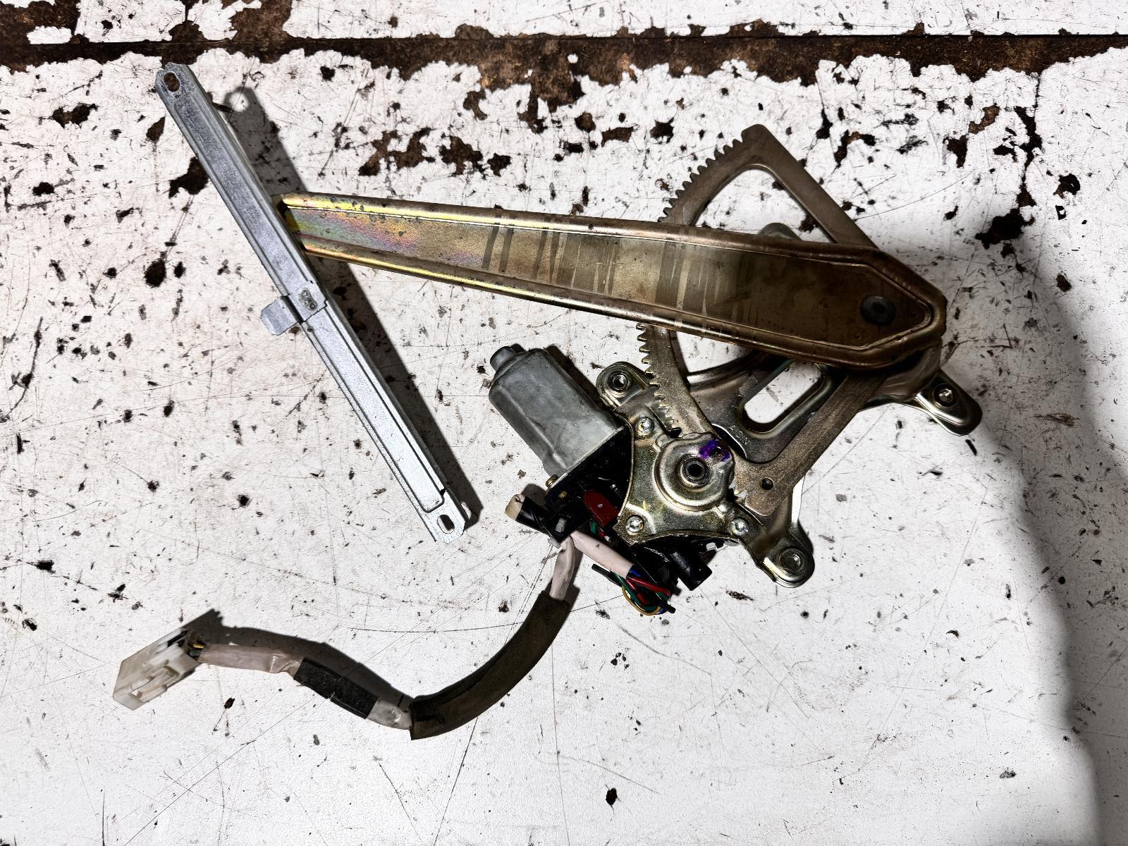 Lexus LS430 Left Rear Window Regulator UCF30 12/2000-03/2007 | eBay