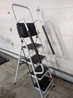 Folding 4-Step Safety Ladder, Padded Side Handrails + Detachable Tool ...