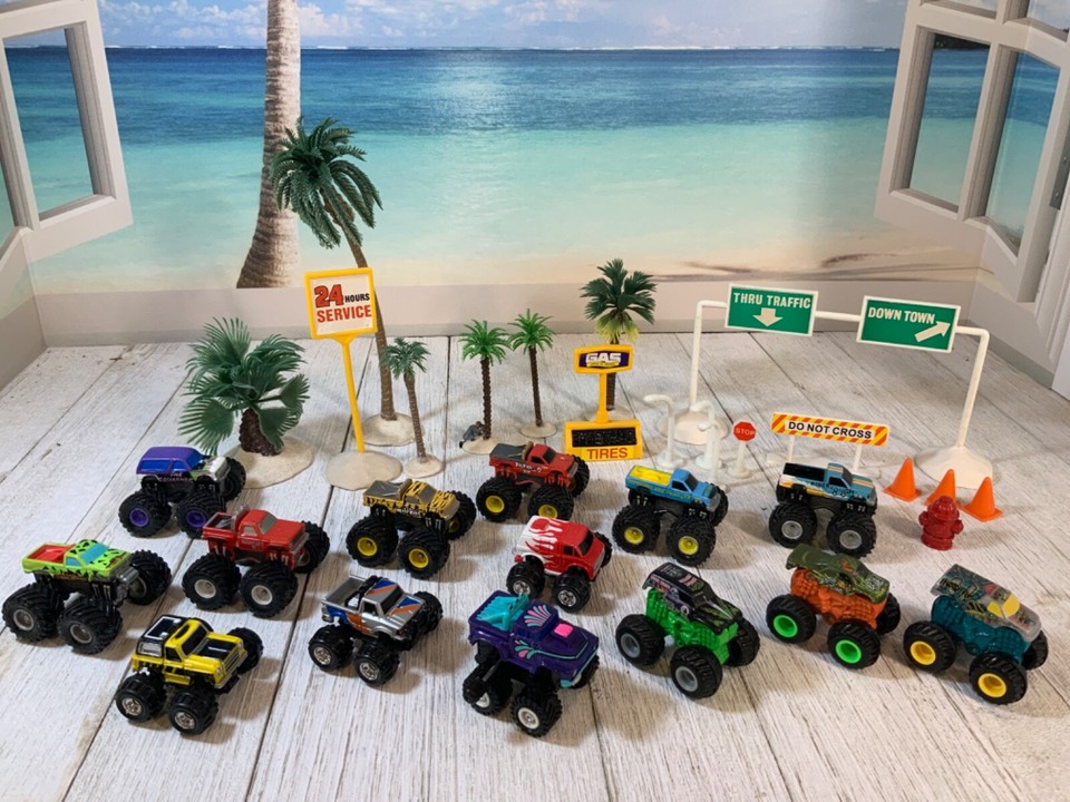 Micro Machines COMPLETE Monster Truck Tuff Trax Arena Playset - RARE | eBay