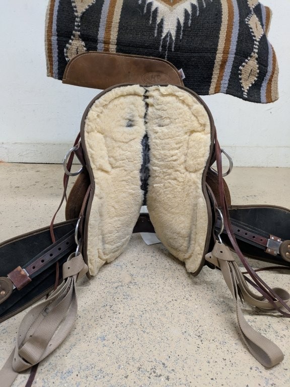 2-1327 14 inch Used Circle Y High Horse Western Daisetta Trail Saddle ...