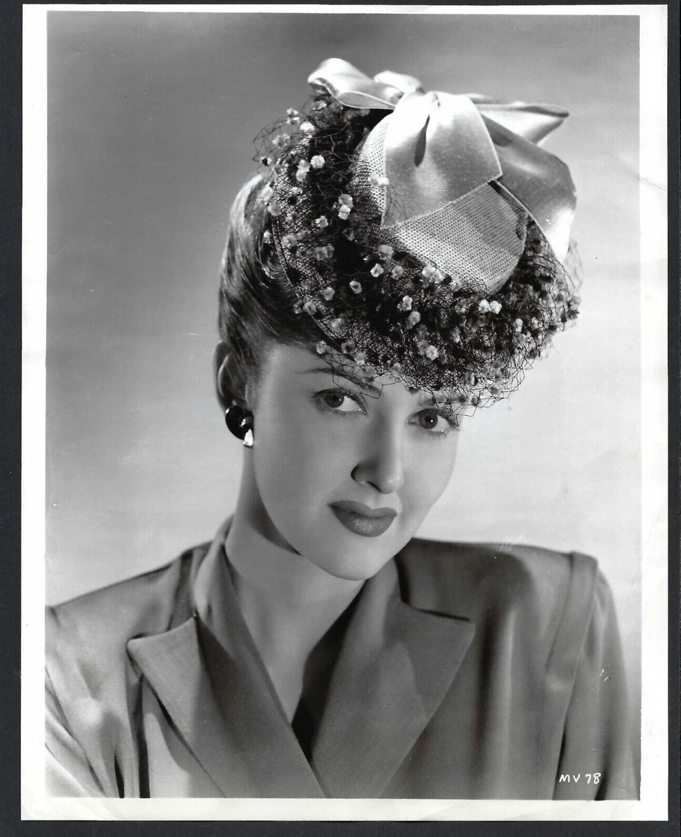 Martha Vickers Color