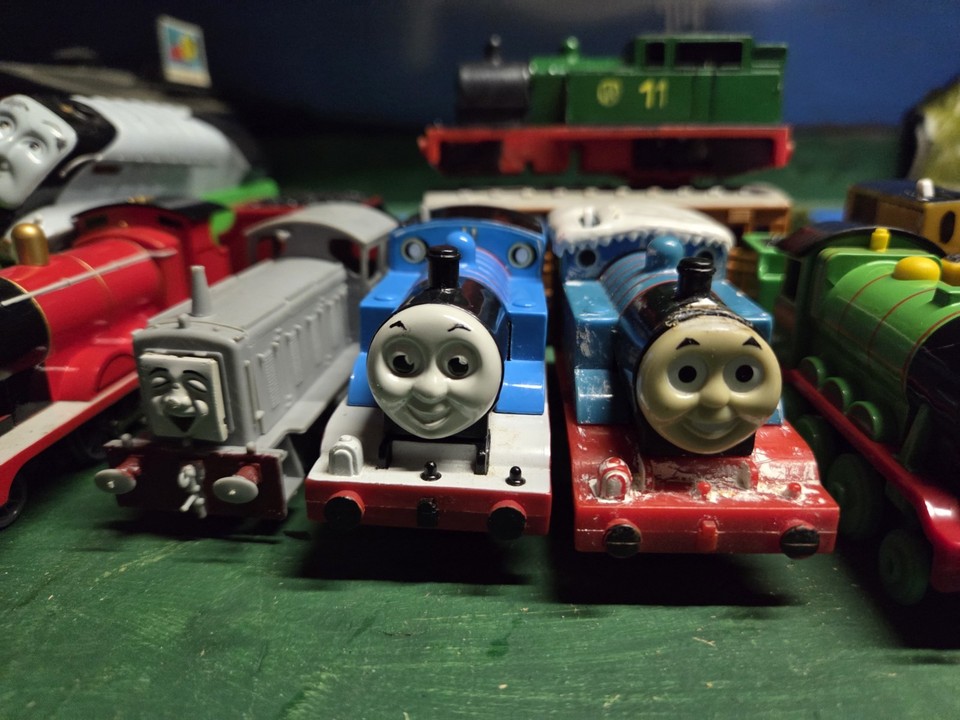Misc Thomas JUNK Lot, Bachmann, Mattel, Tomy, Hit Toys, Dapol. FOR PARTS/REPAIR | eBay