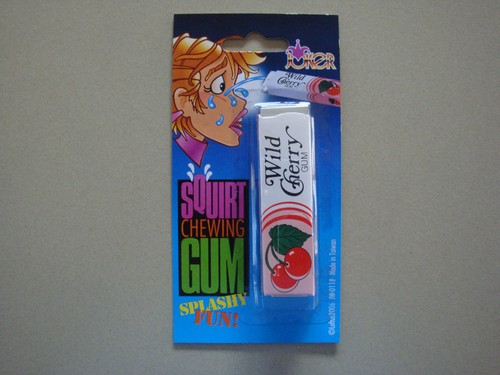 SQUIRT CHEWING GUM CANDY GAG JOKE PRANK NOVELTY TRICK MAGIC TOY PARTY ...