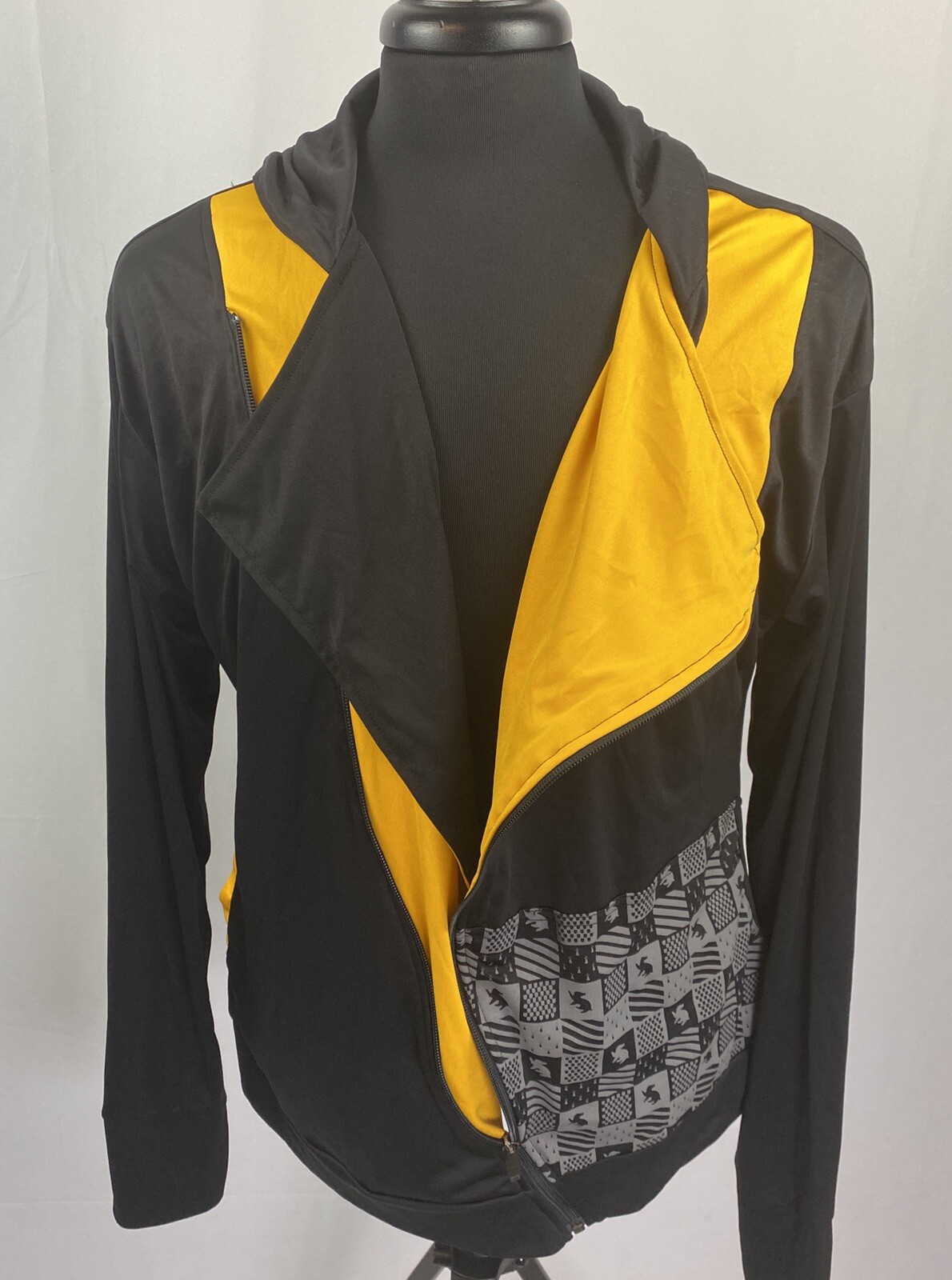 Harry Potter Huffle puffUniversal Studios Athletic Ja… - Gem