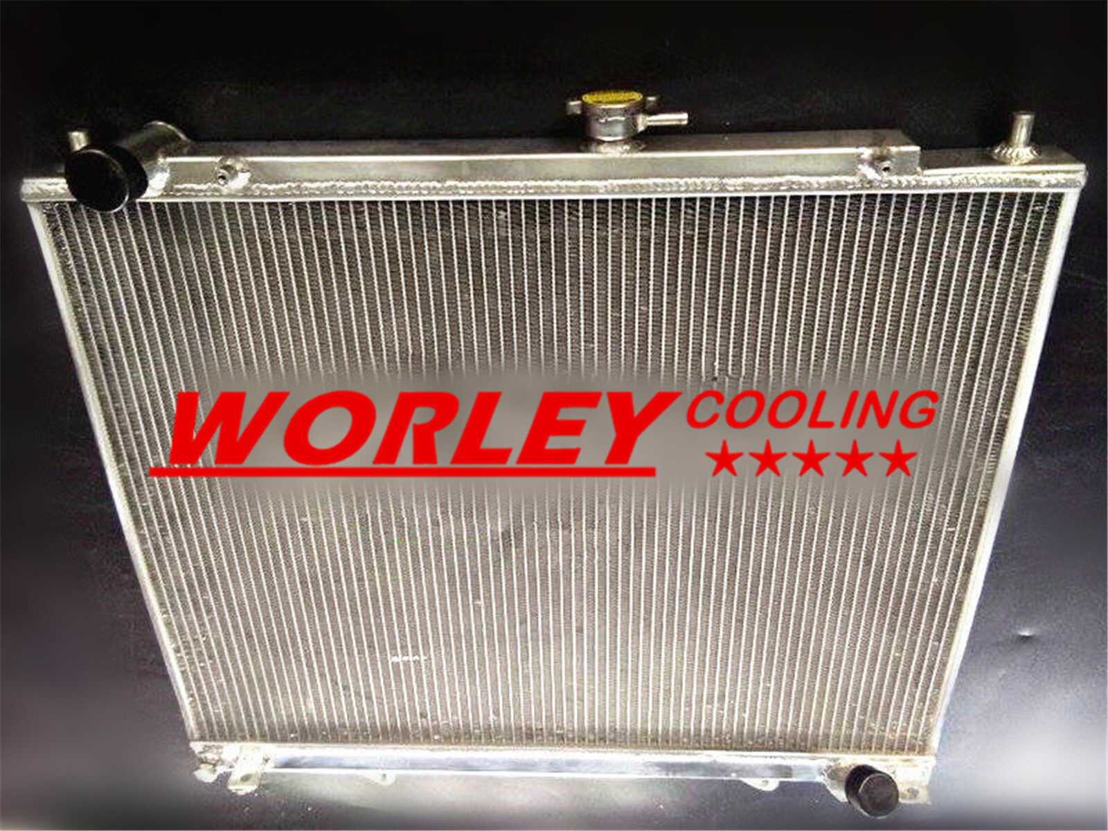 Aluminum Radiator For Pajero / Montero / Shogun NM NP NS NT 2.8 3.2 ...