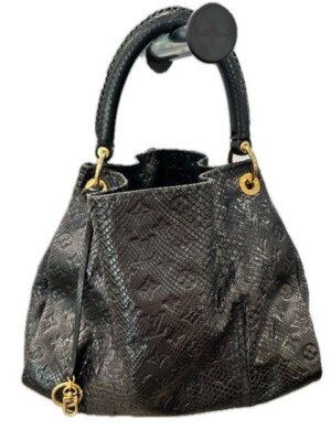 Louis Vuitton Limited Edition Black Python Monogram Embossed Artsy MM ...