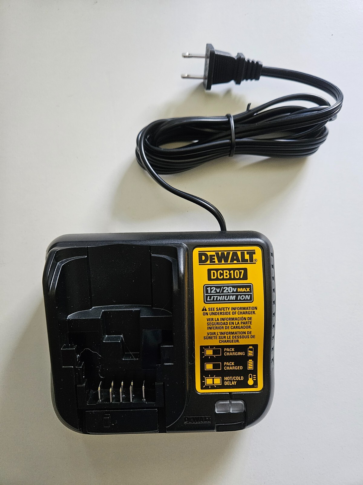 NEW GENUINE/OEM DEWALT DCB 107 BATTERY CHARGER FOR 20V/12V VOLT Li Ion ...