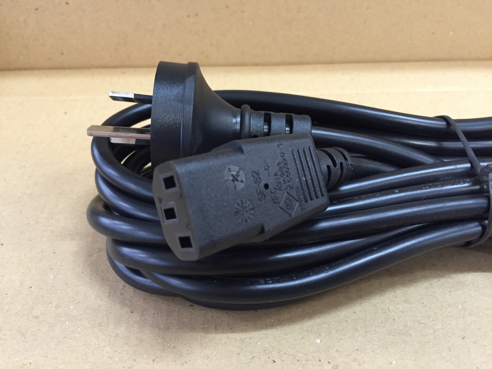 1M 2M 5M AU 3 Pin to IEC Kettle Cord Plug Australian 240V Power Cable ...