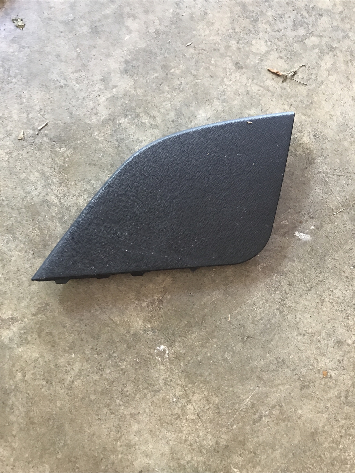 GENUINE TOYOTA 16-18 RAV4 RIGHT PASSENGER FRONT BUMPER TOW EYE CAP ...
