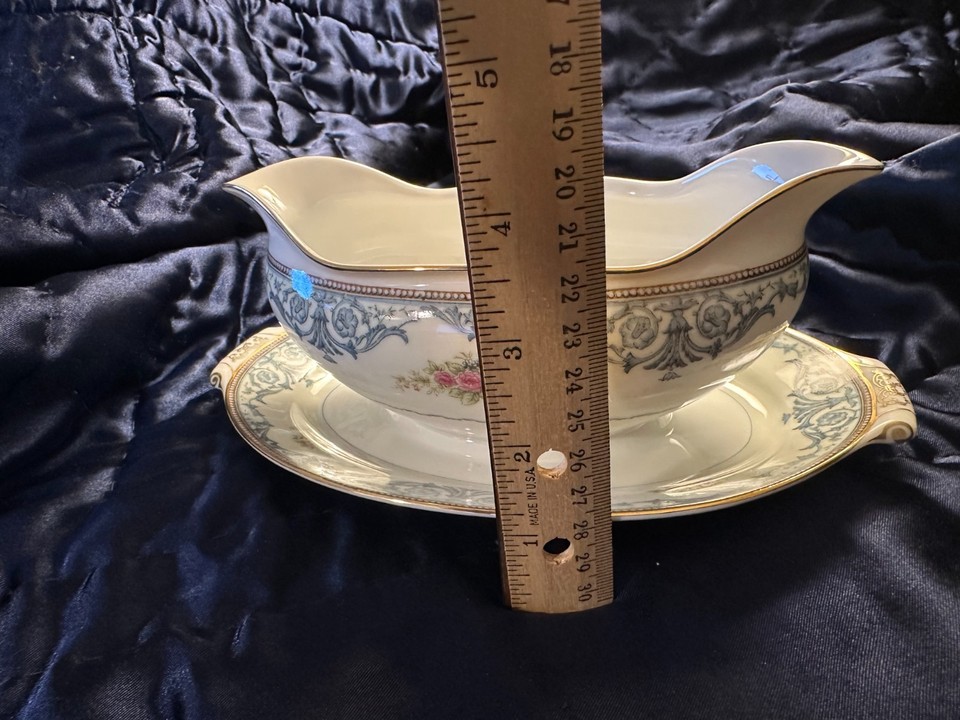 Gorgeous Vintage NARUMI CHINA - Duchess from Occupied Japan GRAVY BOAT ...