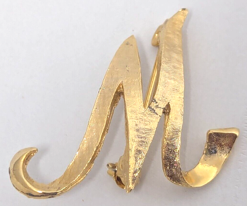 Vintage Gold Tone Script M Monogram Letter Initial Textured Lapel Pin ...