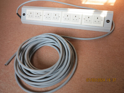 MCRU Hifi Mains Power Block. Bespoke manufactured by Mains Cables Are ...
