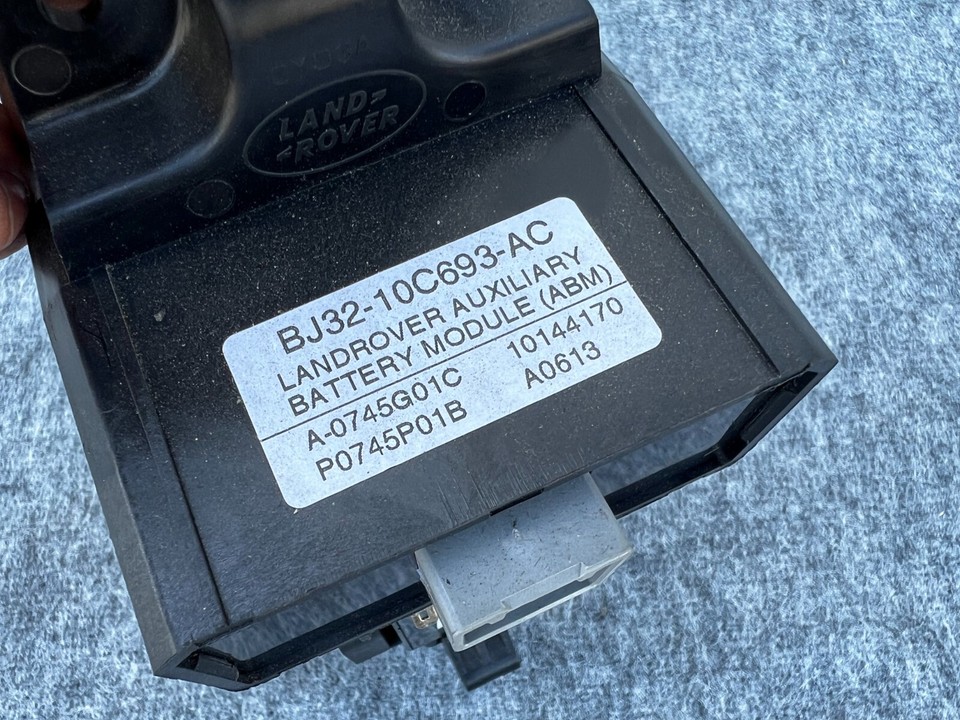 AUXILIARY BATTERY MODULE WITH BATTERY RANGE ROVER EVOQUE L538 (2012 ...
