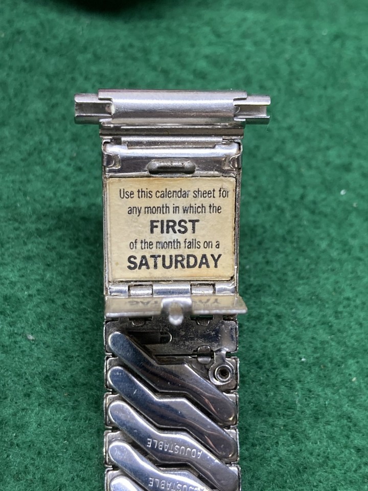 Vintage Men's Wrist Watch Band with Calendar! | eBay