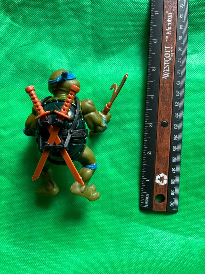 Teenage Mutant Ninja Turtles Blue Leonardo Dated: 1988 | eBay