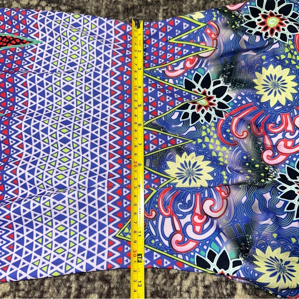 Anthropologie Mah Na Mah Na Jen Kao 4 Geo Print Form Fitting Short ...