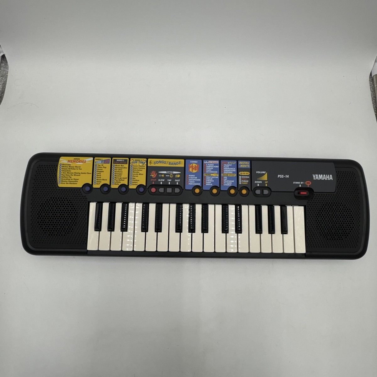Vintage Electronic Yamaha Pss14 Portasound Keyboard