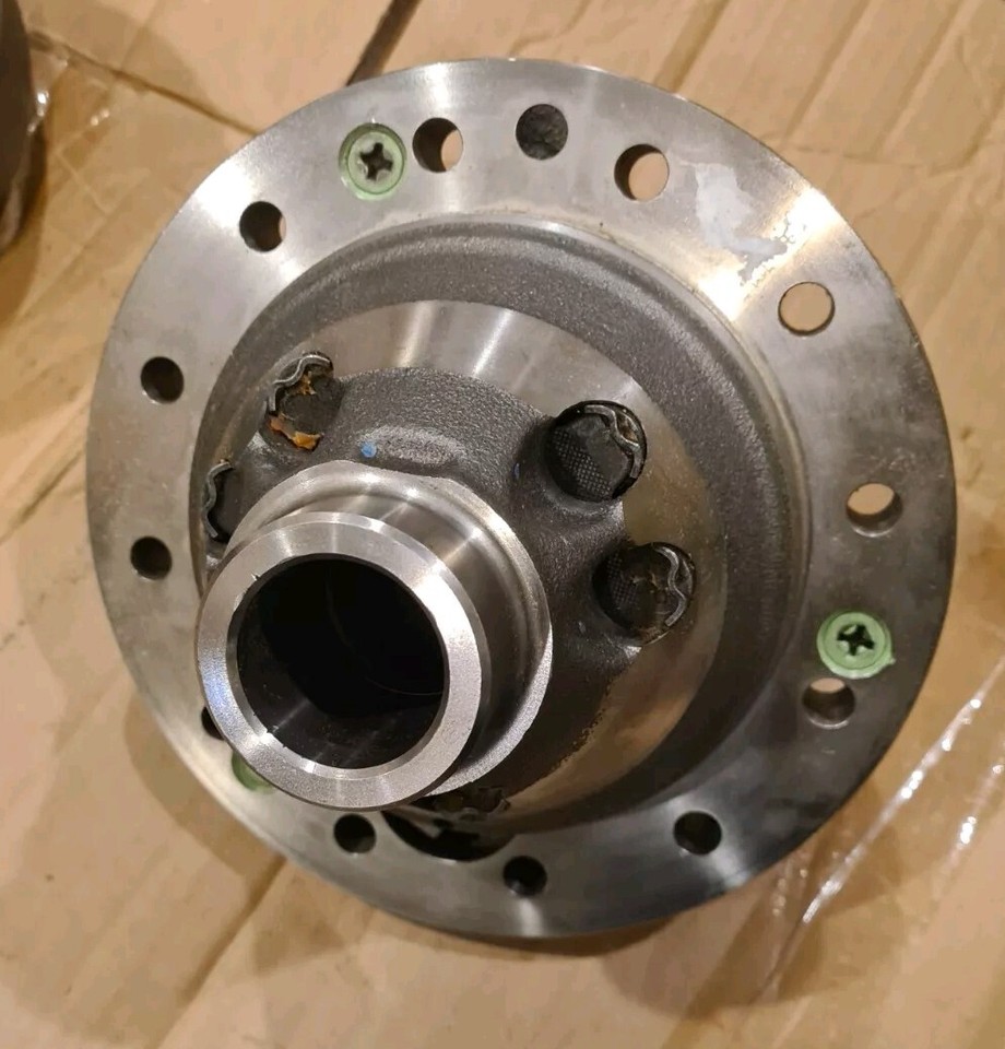 AAM GM 14 Bolt Axle Gov Lock Limited Slip Posi Carrier Differential 4. ...
