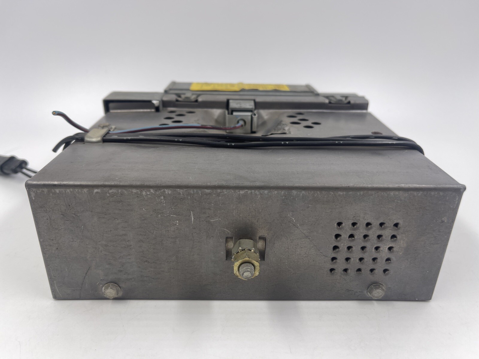 Vintage Ford Philco AM Push Button Car Radio D42A-18806 12V NEG GND ...